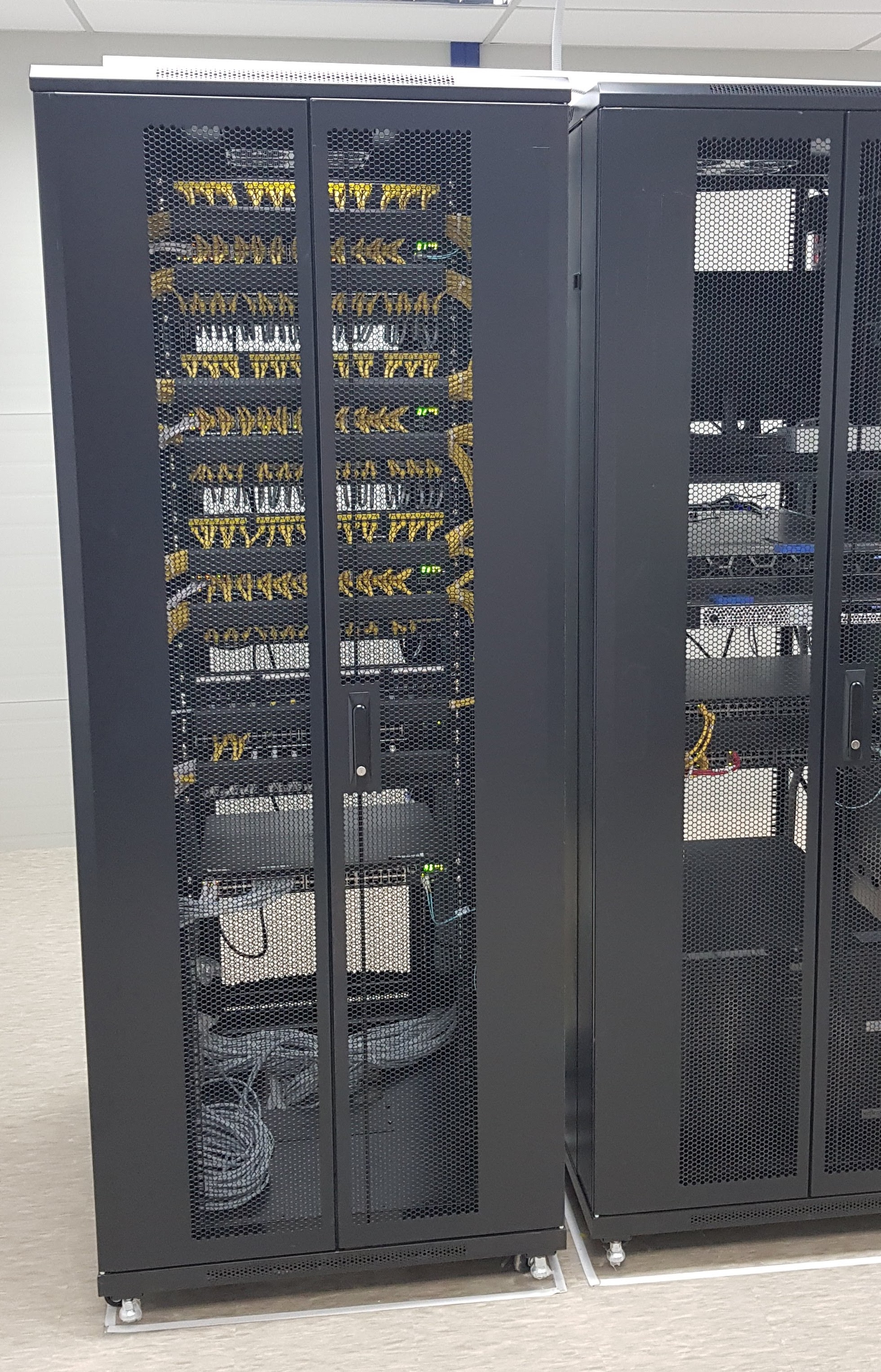 Network CAT5e / CAT6 cable laying and IT infrastructure